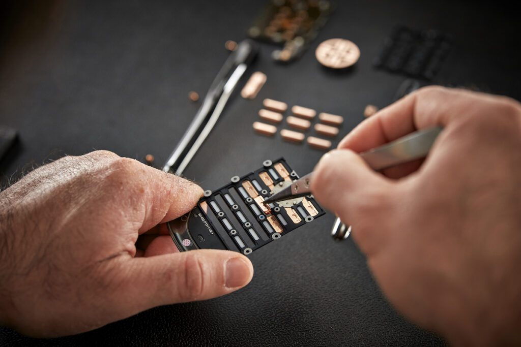 XOR X2 Discover the world's most secure mobile - Tempus Magazine