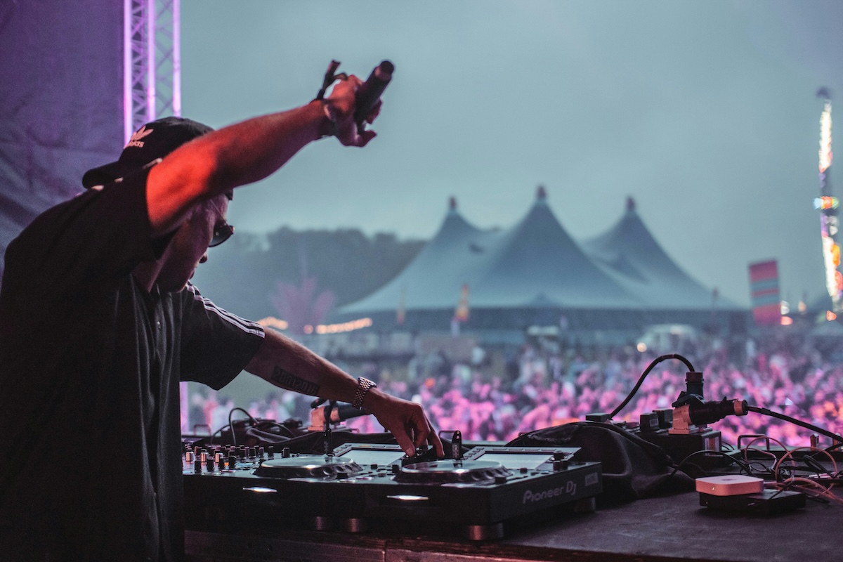 Day raves: Inside the hottest new clubbing trend this season - Tempus ...