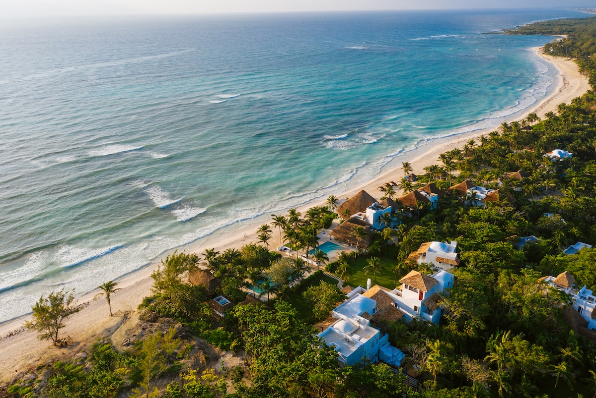 Celebrity trainer Isaac Boots to host fitness retreat at Hotel Esencia ...
