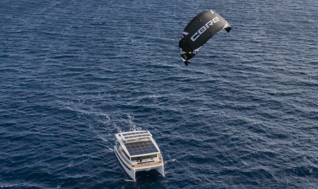 Silent-Yachts launches stunning new model featuring innovative kite system